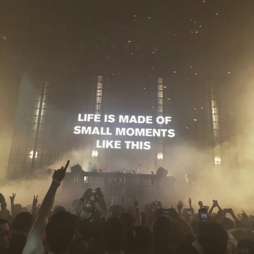 10 signs you are a concert addict - Blog And The City